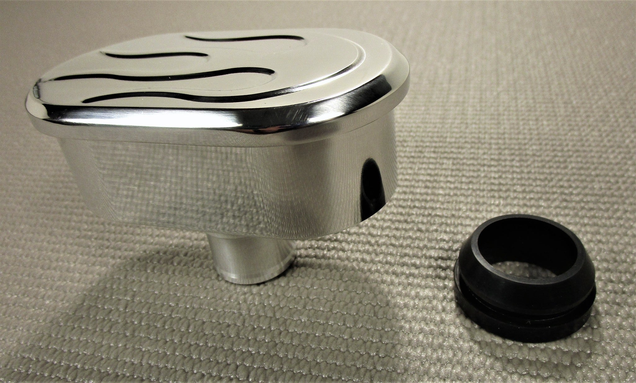 POLISHED BILLET ALUMINUM OVAL VALVE COVER ENGINE BREATHER WITH RAISED ...